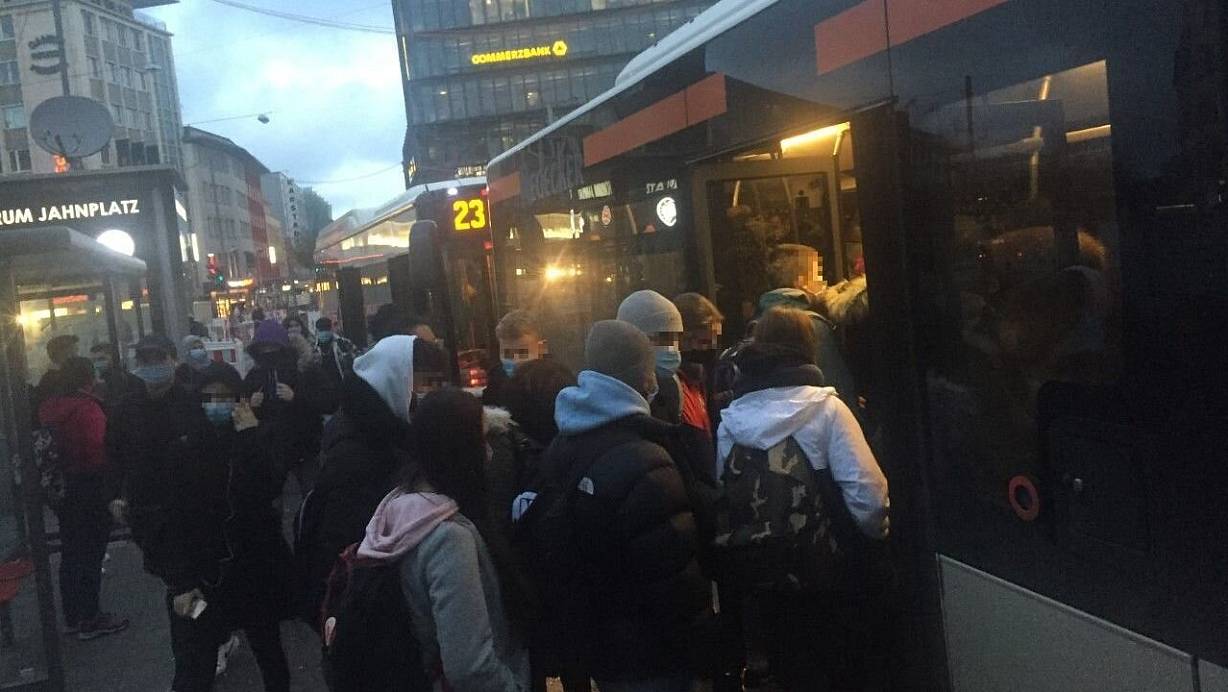 Nach acht zur Schule: Tausende Bielefelder Schüler dürfen später anfangen | nw.de