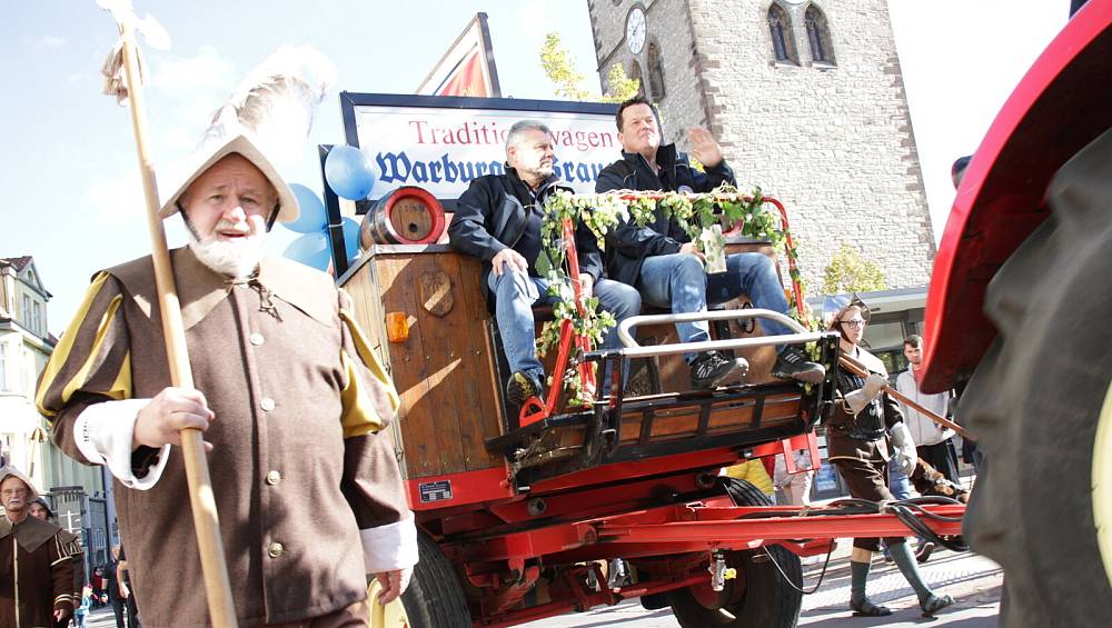 "Warburg, wieder da!" - der Festumzug zur Warburger Oktoberwoche | nw.de